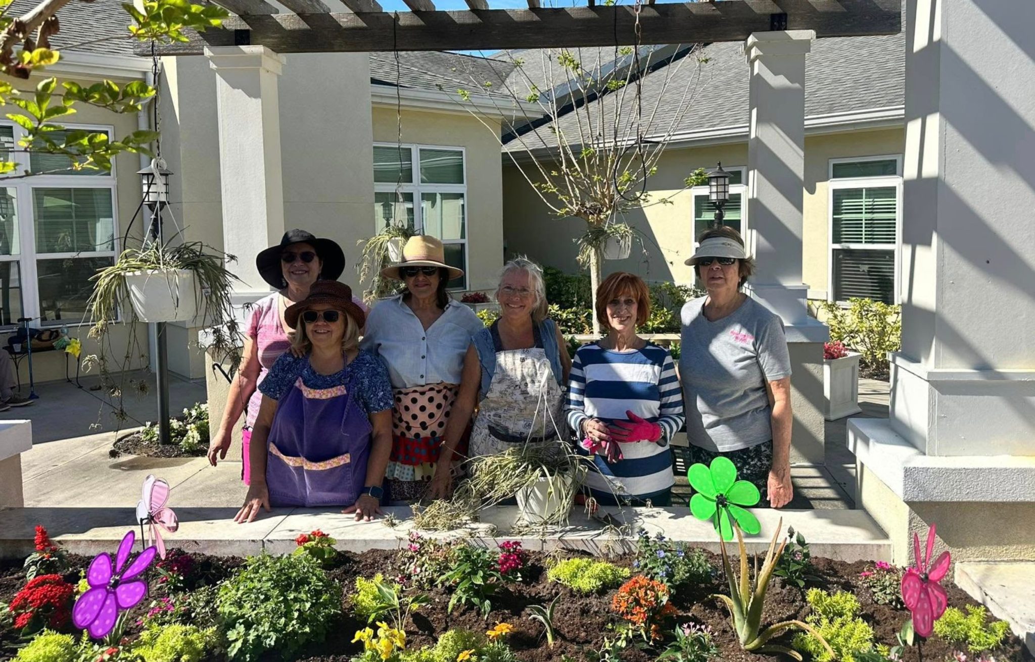 The benefits of outdoor activities for seniors - Sonida Senior Living